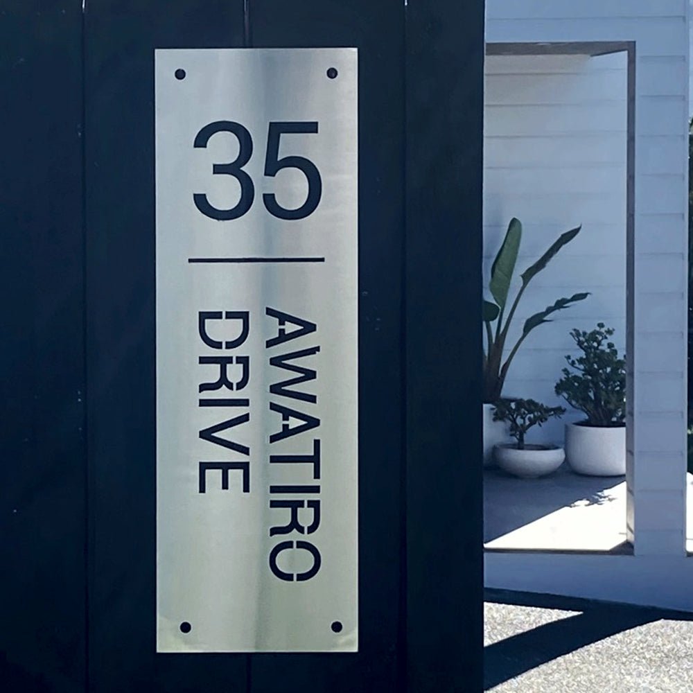 custom NZ address sign – vertical steel house number plaque
